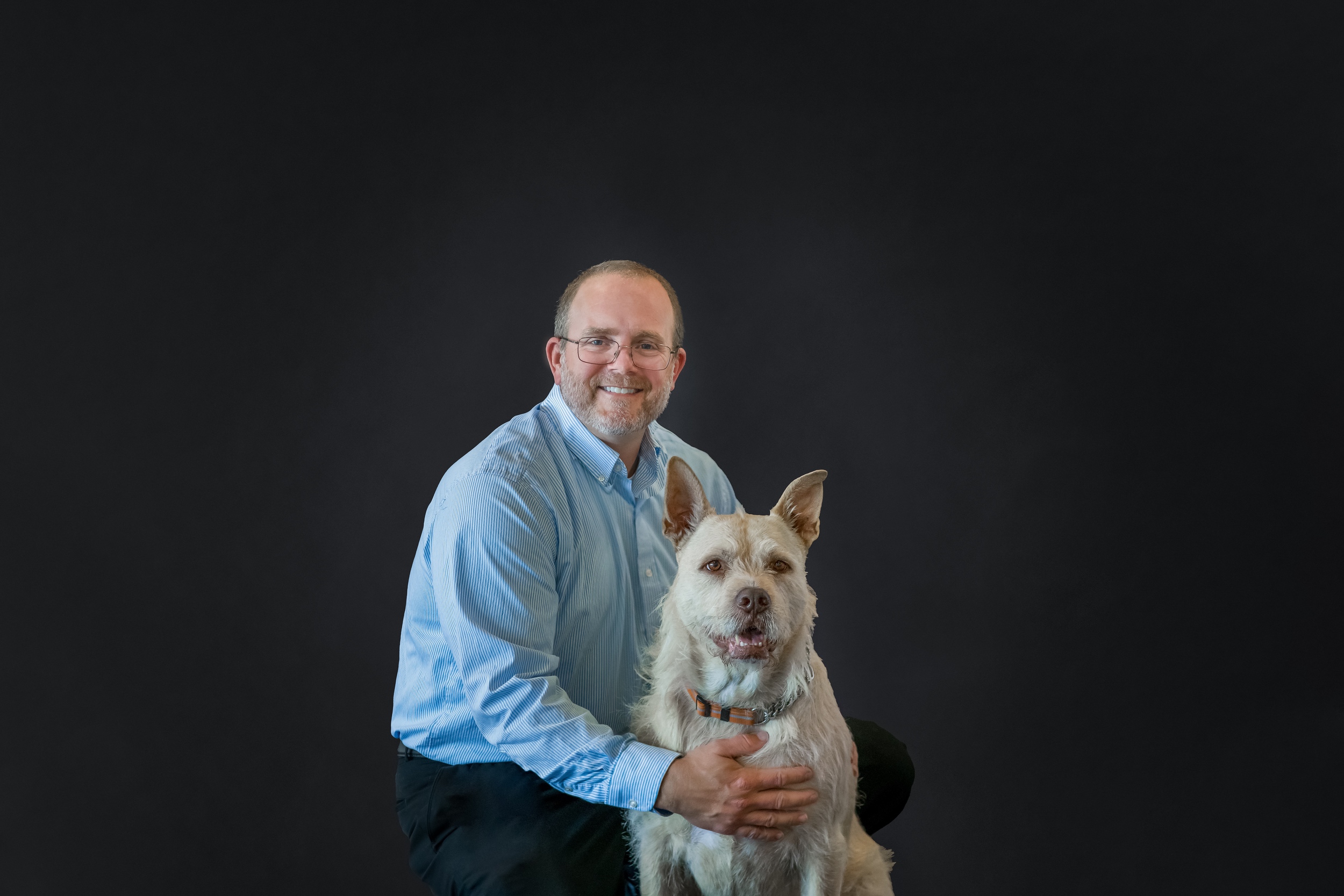 Unique Headshots with Pets for Southern Oregon Veterinary Surgery ...
